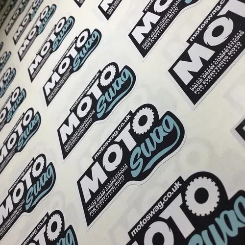 Stickers (vinilo rectangulares o oblicuos). — Inkplotter Cartelería ...